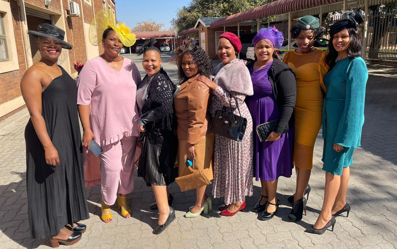 Basadi ba seponesa sa Thabong ba kwala kgwedi ya basadi ka setaele ...